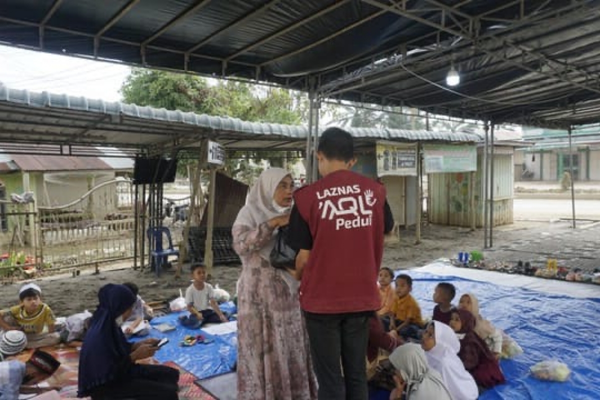 Sekolah Terendam Lumpur, Laznas AQL Peduli Salurkan Iqro untuk Puluhan ...